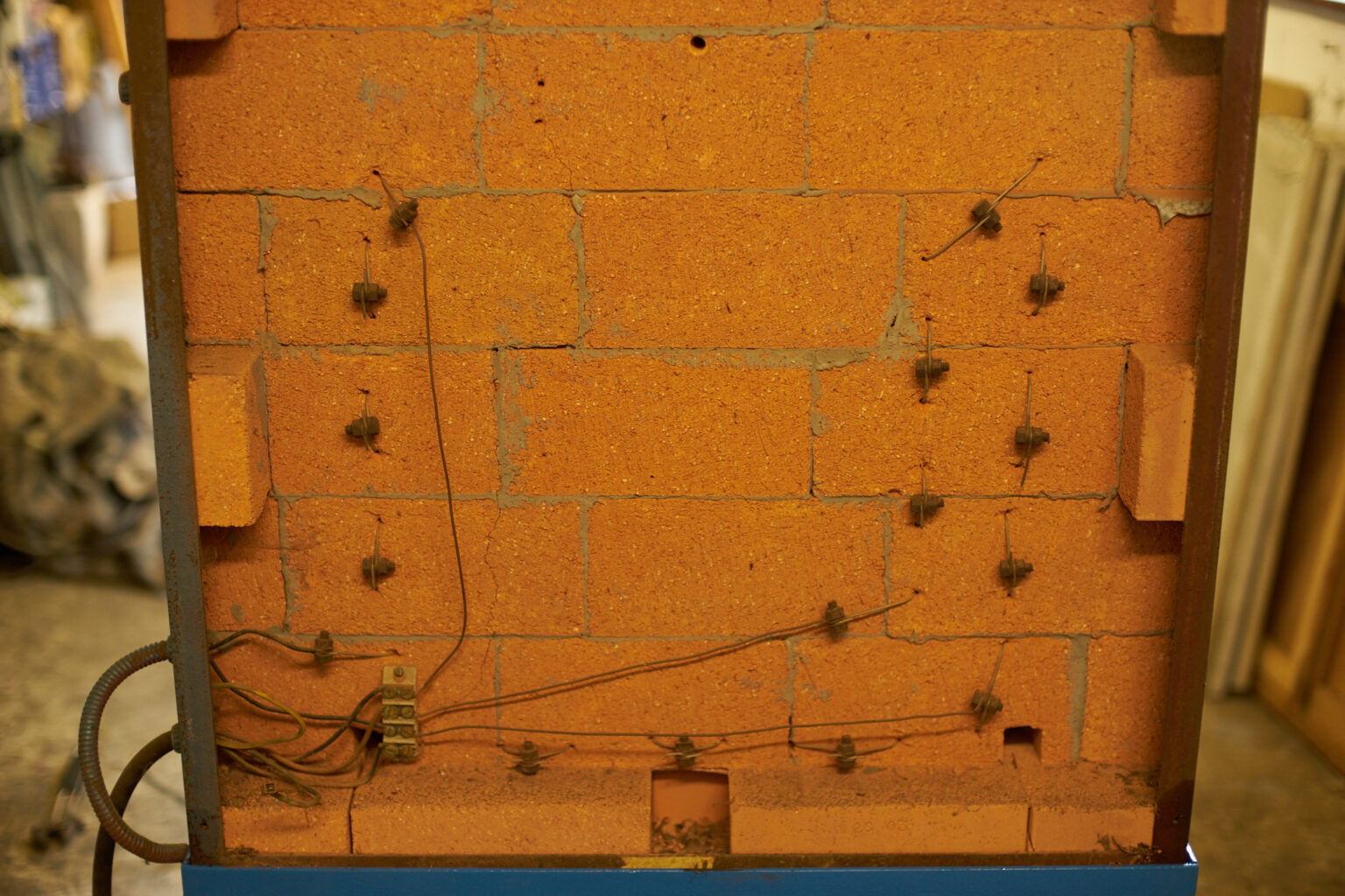 Building a gas fired (ceramic fiber) kiln for pottery - happymisadventures